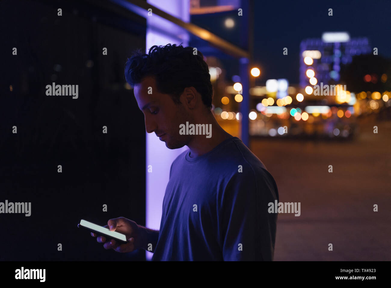 City night brightness hi-res stock photography and images - Alamy