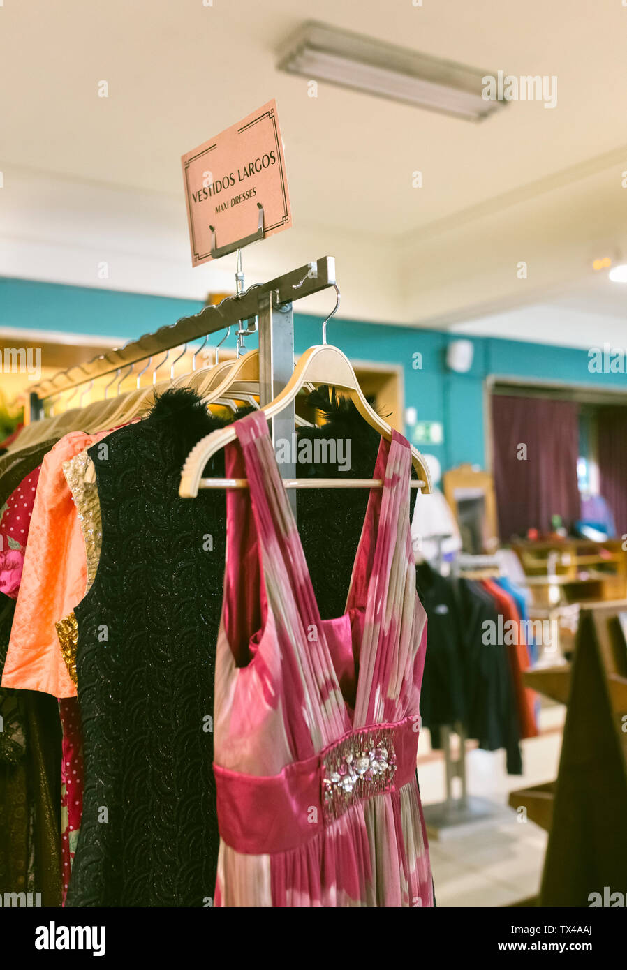 Vintage clothes rail hi-res stock photography and images - Alamy