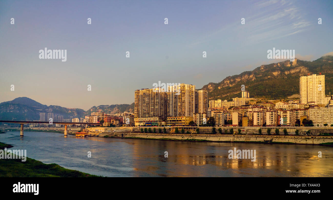Tongren county hi-res stock photography and images - Alamy