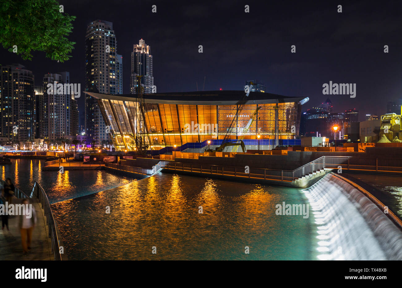 Opera house night color hi-res stock photography and images - Alamy