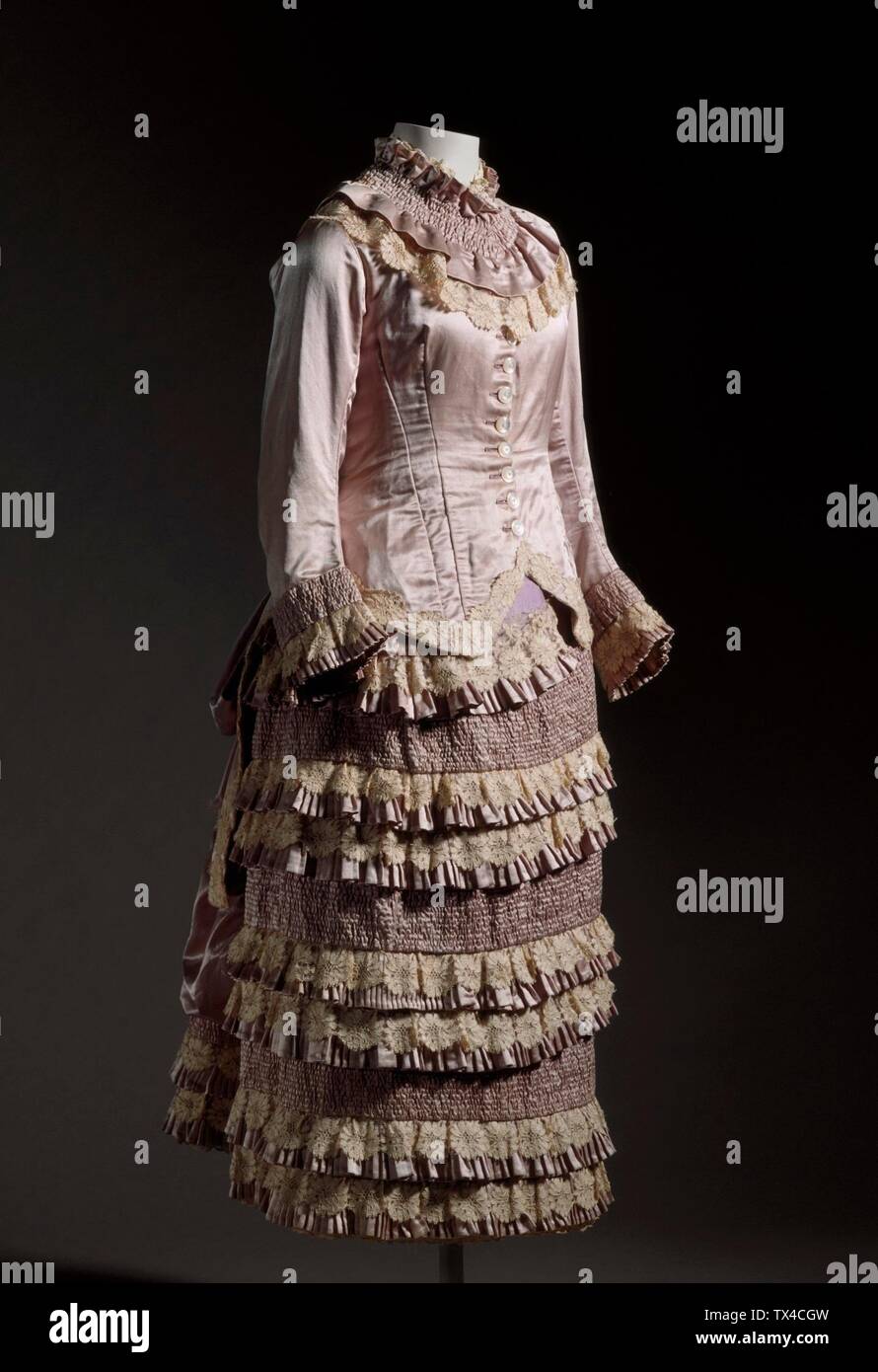 Circa 1881 costumes hi-res stock photography and images - Alamy