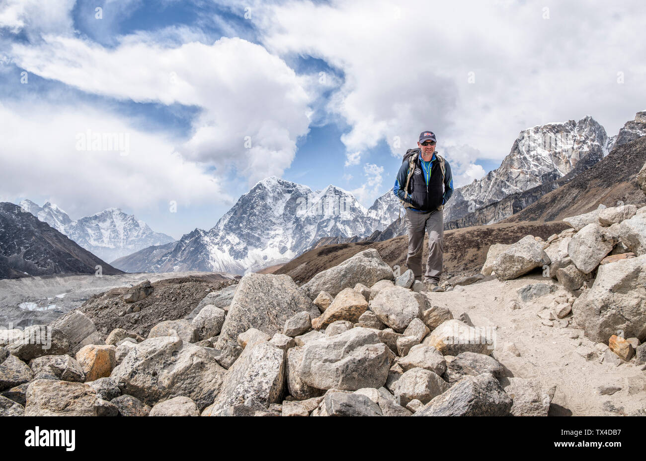 Everest gorak shep hi-res stock photography and images - Alamy