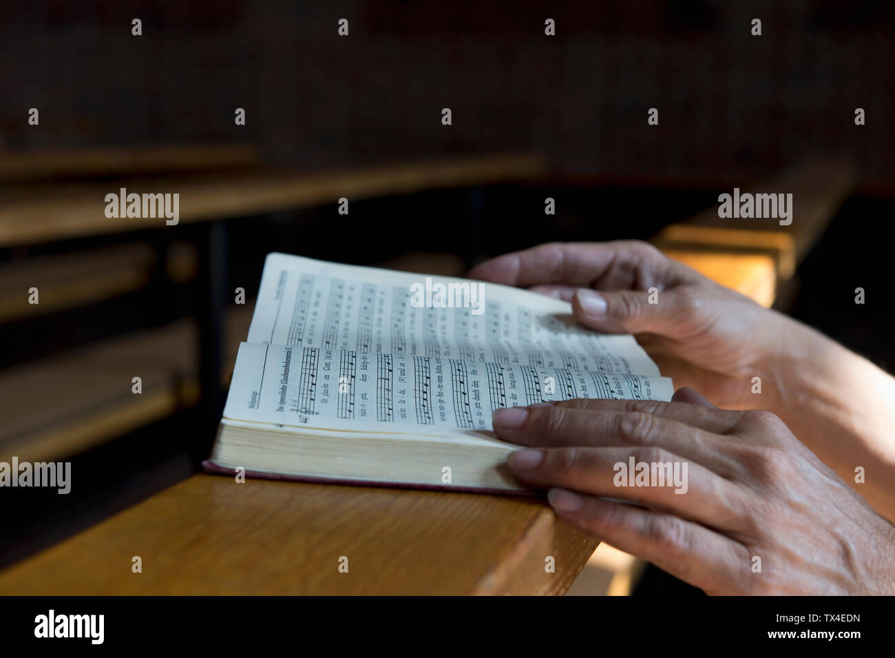 Hymnbook hi-res stock photography and images - Alamy