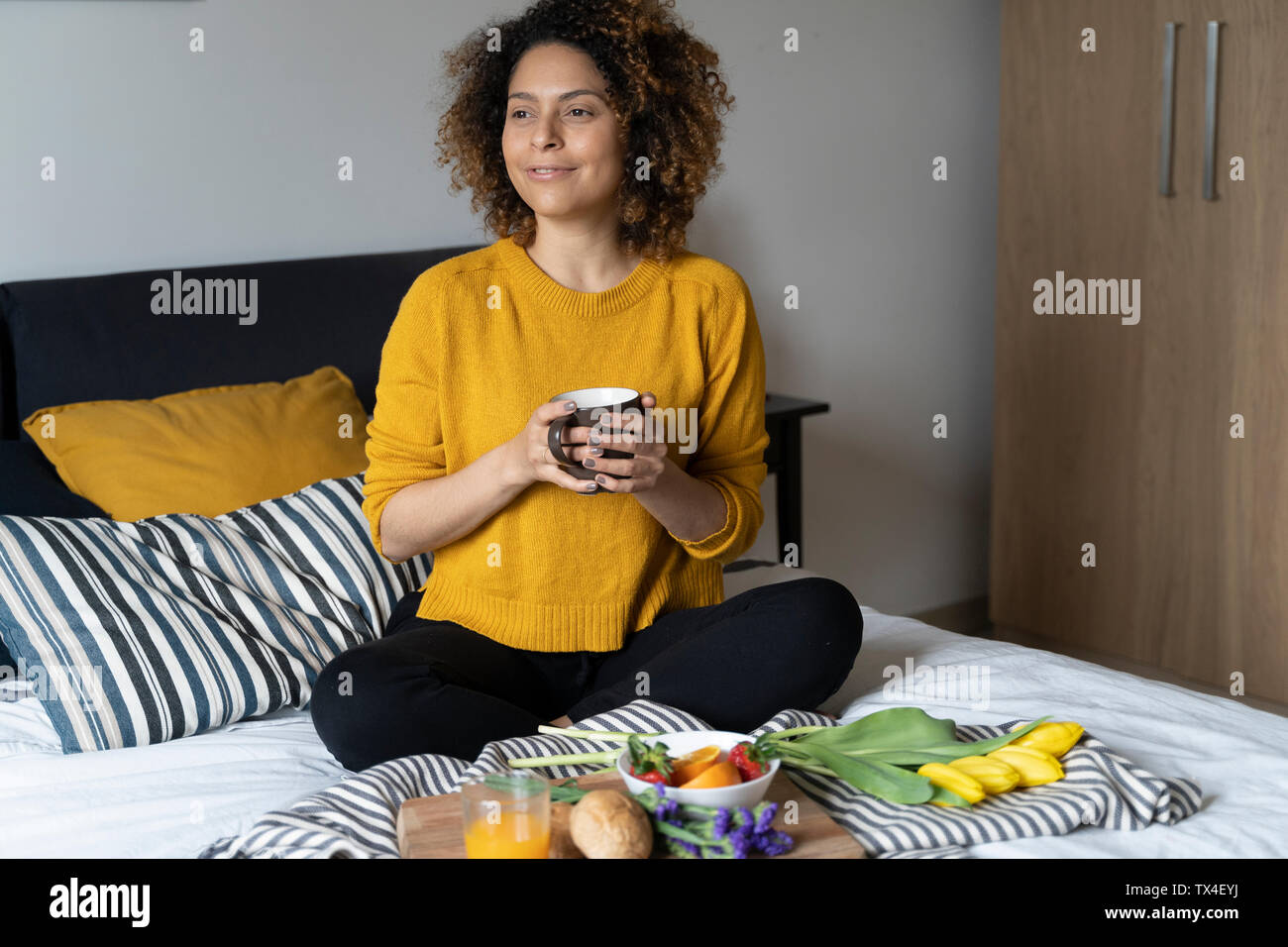 Full Breakfast On Roll High Resolution Stock Photography and Images - Alamy