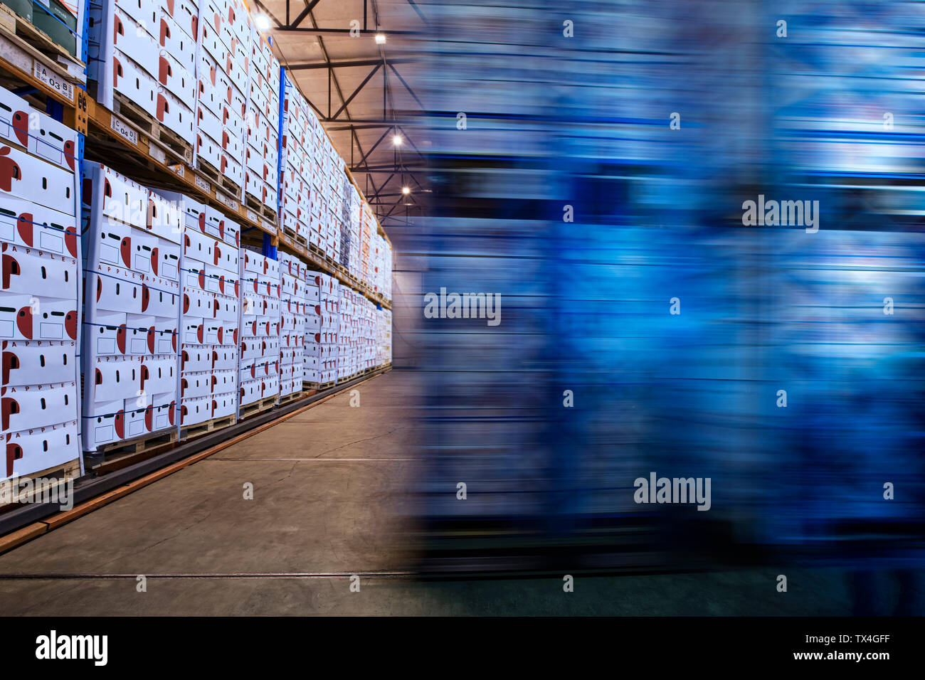 Full boxes hi-res stock photography and images - Alamy