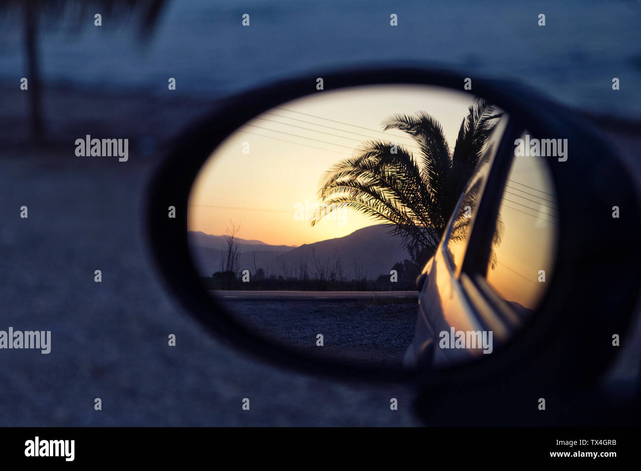 Car reflection of sunset hi-res stock photography and images - Alamy