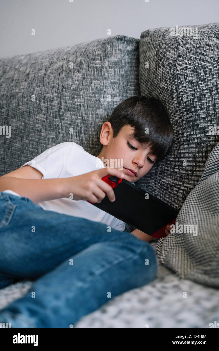 Selective attention wireless technology hi-res stock photography and ...