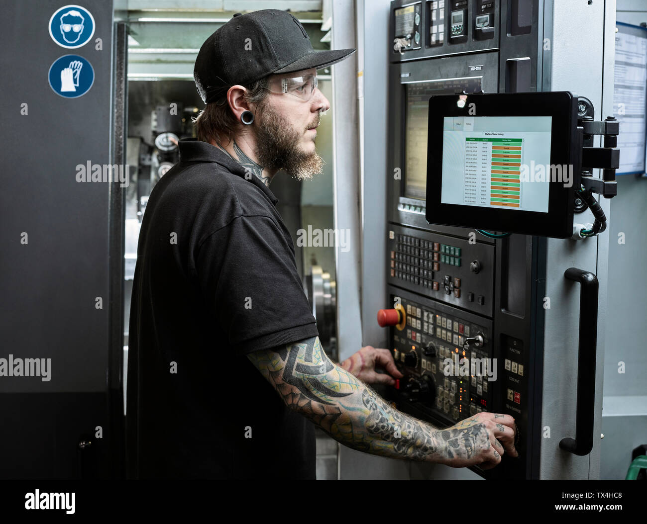 Checking tattoo machine hi-res stock photography and images - Alamy