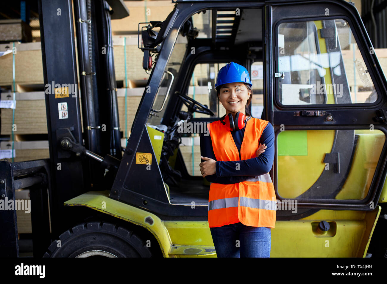 Portrait female factory worker hi-res stock photography and images - Alamy