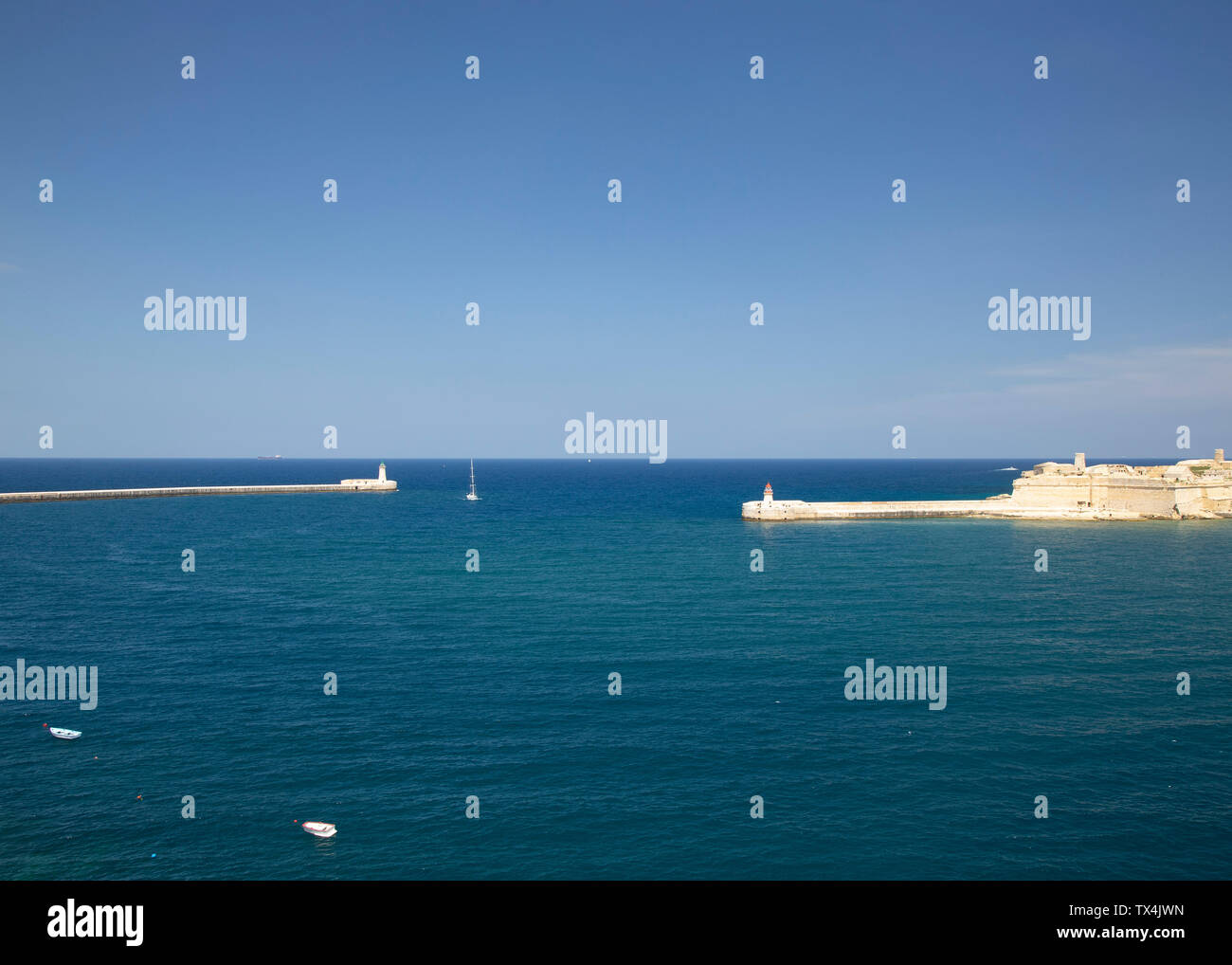 The entrance to Grand Harbour Valetta Malta Stock Photo - Alamy