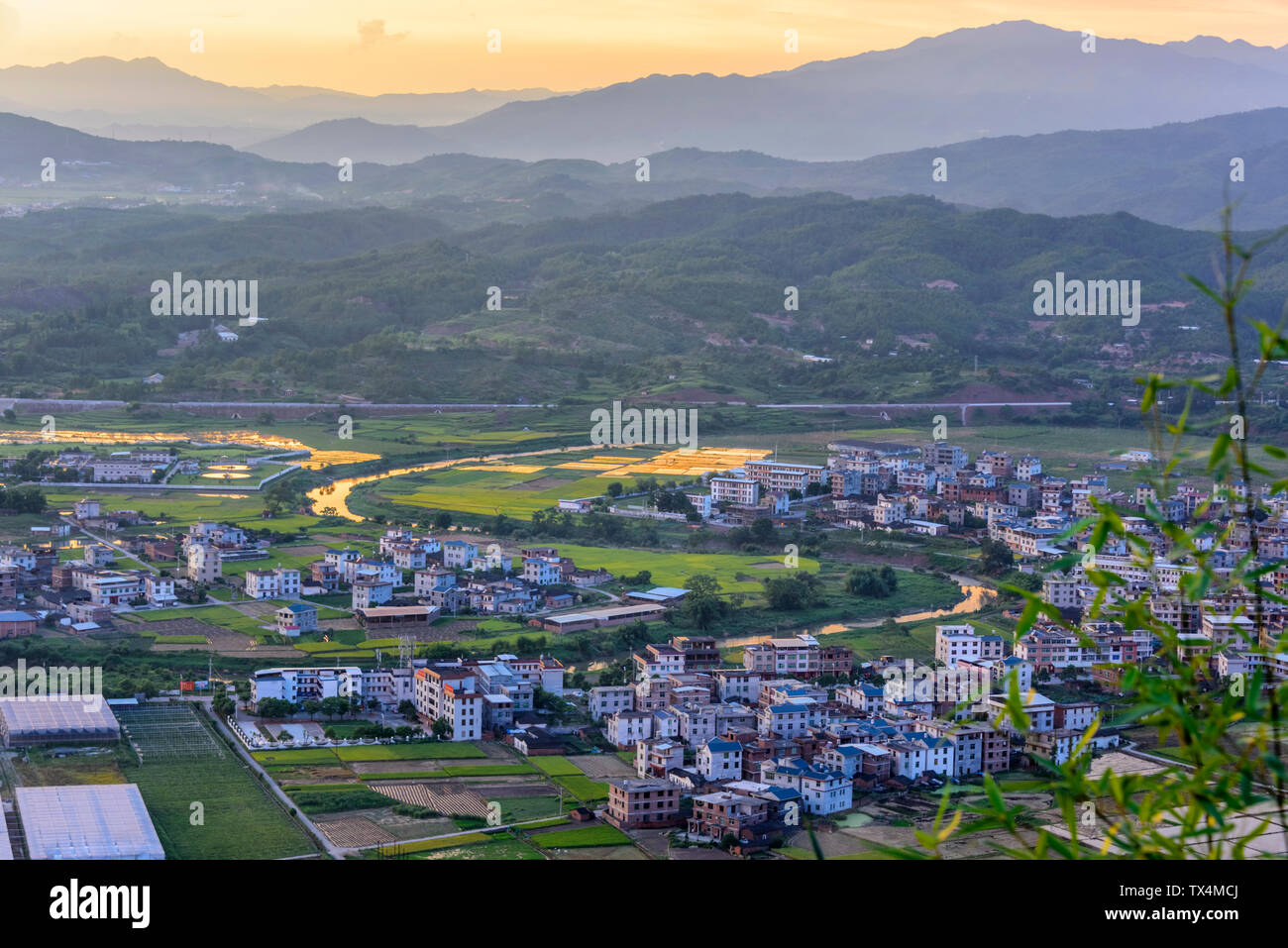 Tourism scenery and scenery guanyuan mountain scenic spot hi-res stock ...