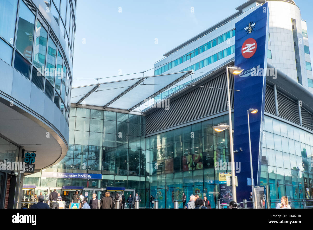 Manchester Piccadilly Station,Manchester Piccadilly,train,station ...