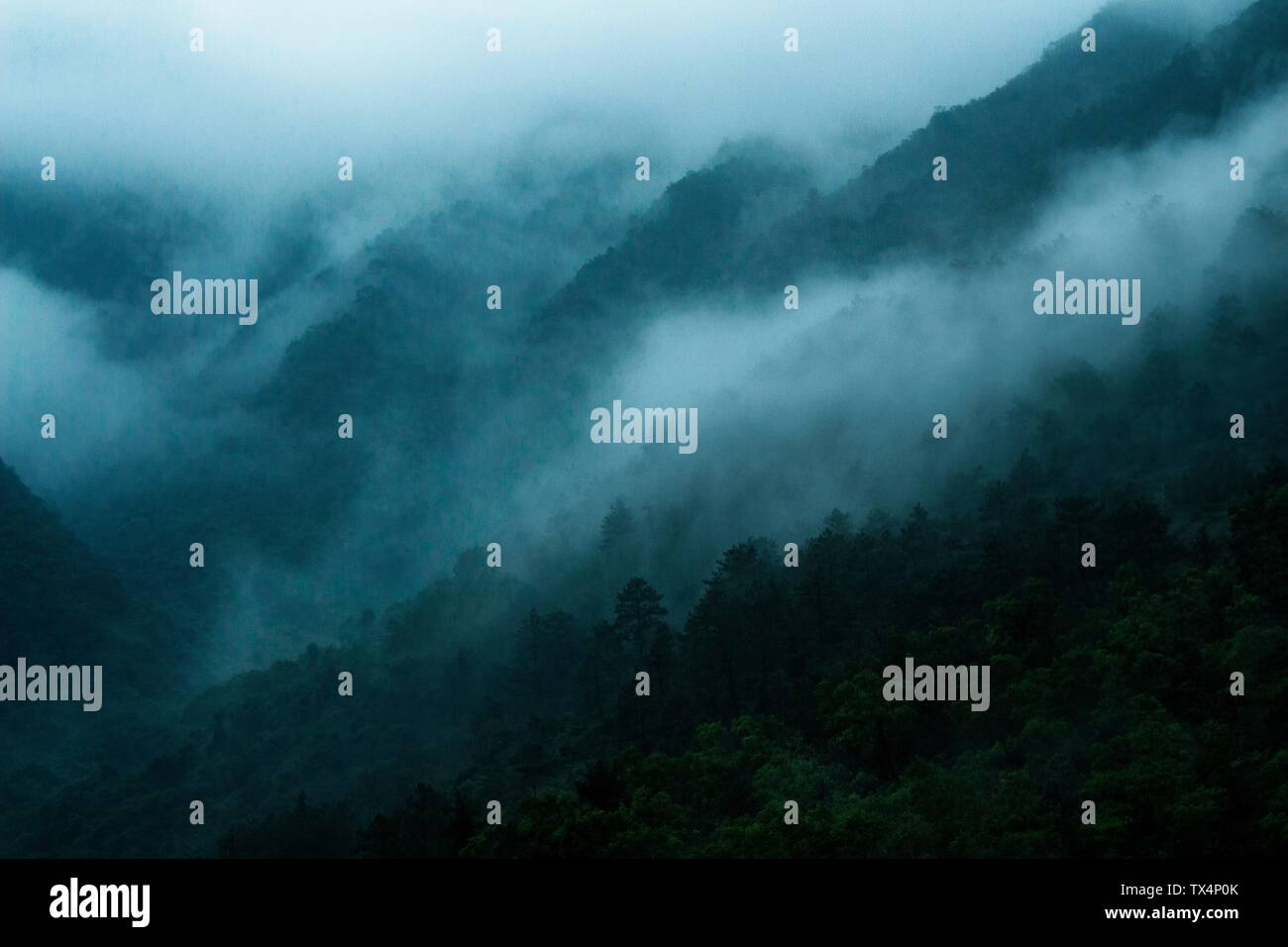 Clouds around Lianhua Mountain Stock Photo - Alamy