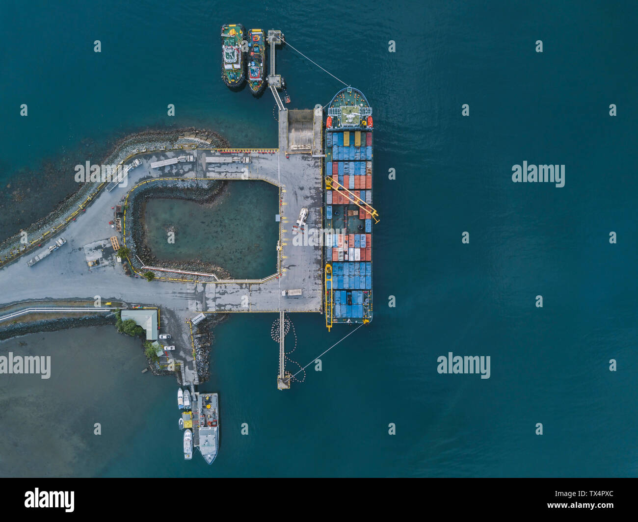 Container ship from above hi-res stock photography and images - Alamy
