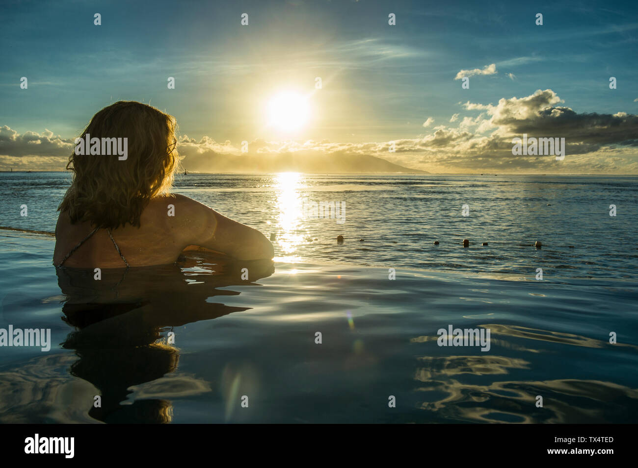 People from tahiti hi-res stock photography and images - Alamy