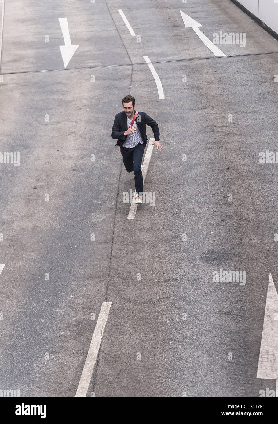 Cross road signs hi-res stock photography and images - Alamy