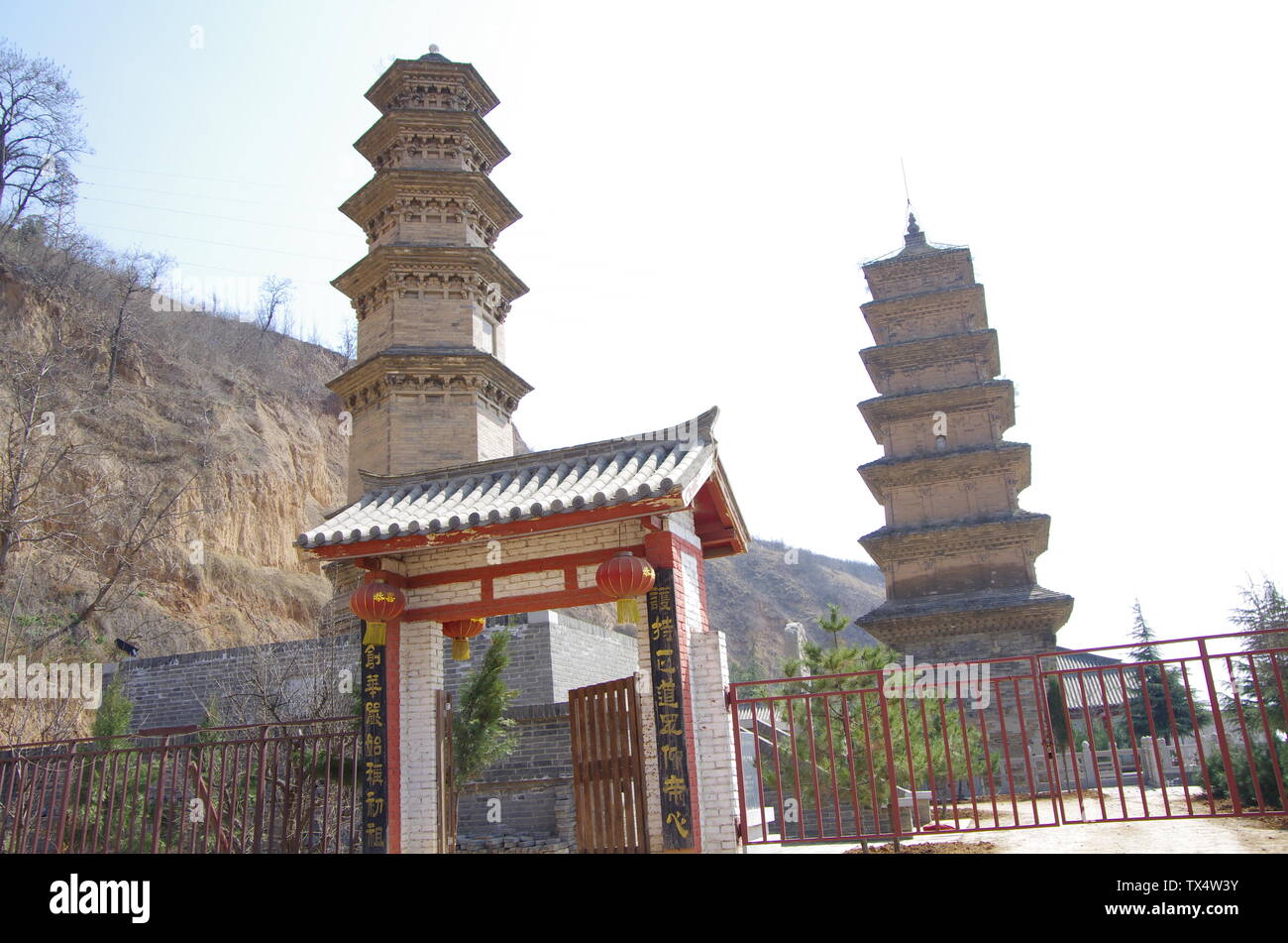 Ancient architecture of huayan temple hi-res stock photography and ...