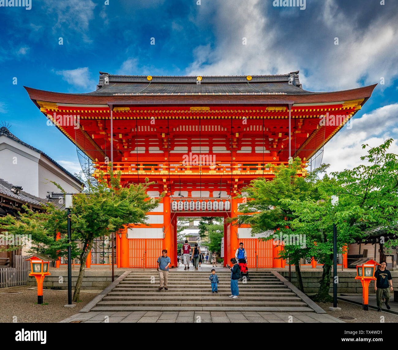 Yasaka Shrine High Resolution Stock Photography and Images - Alamy