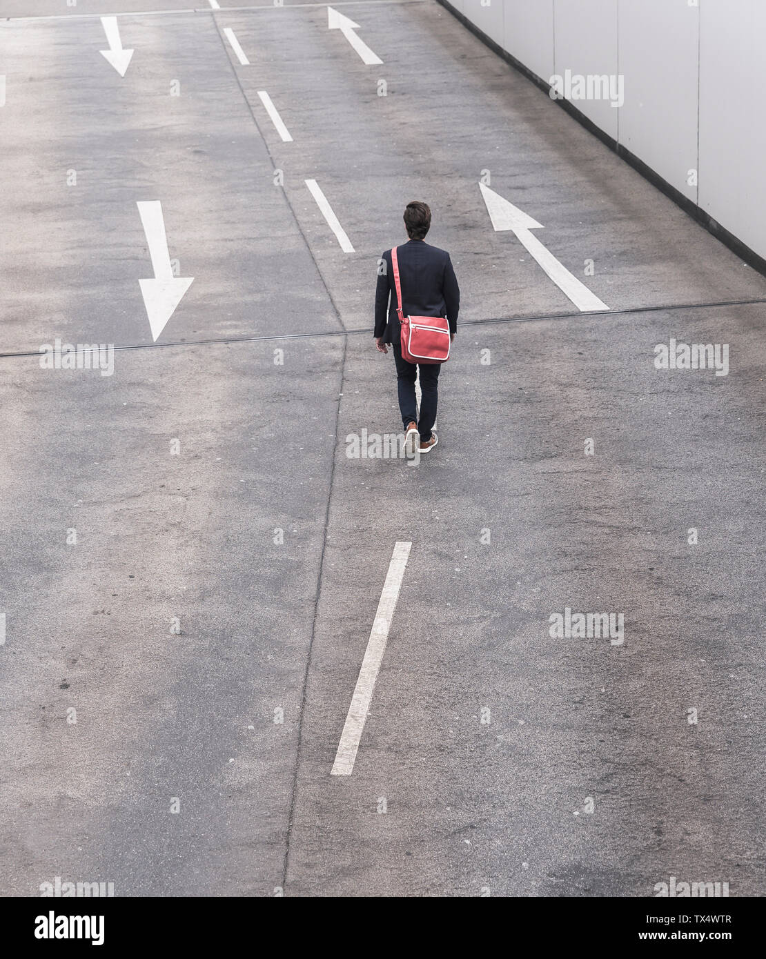 Cross road signs hi-res stock photography and images - Alamy
