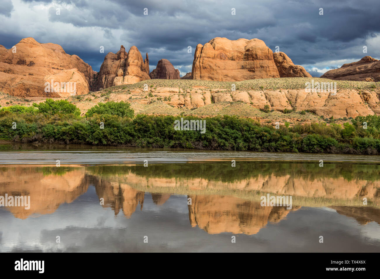 Sandstone rocks hi-res stock photography and images - Alamy