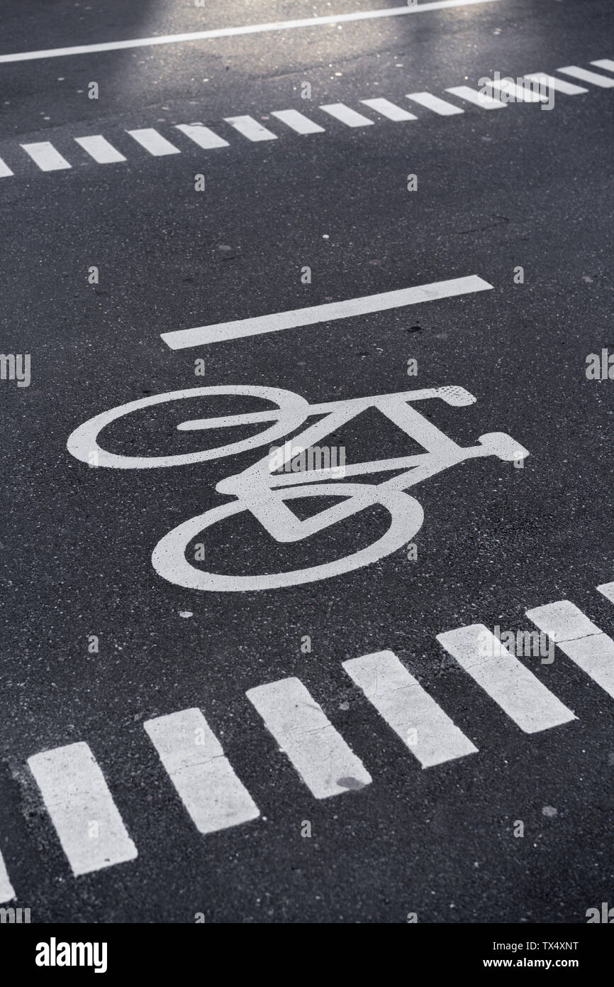 Copenhagen bike path hi-res stock photography and images - Alamy