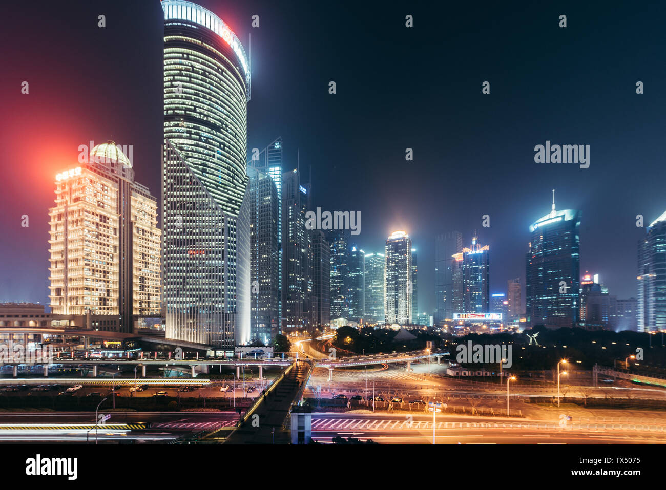 Shanghai Lujiazui Building Stock Photo - Alamy