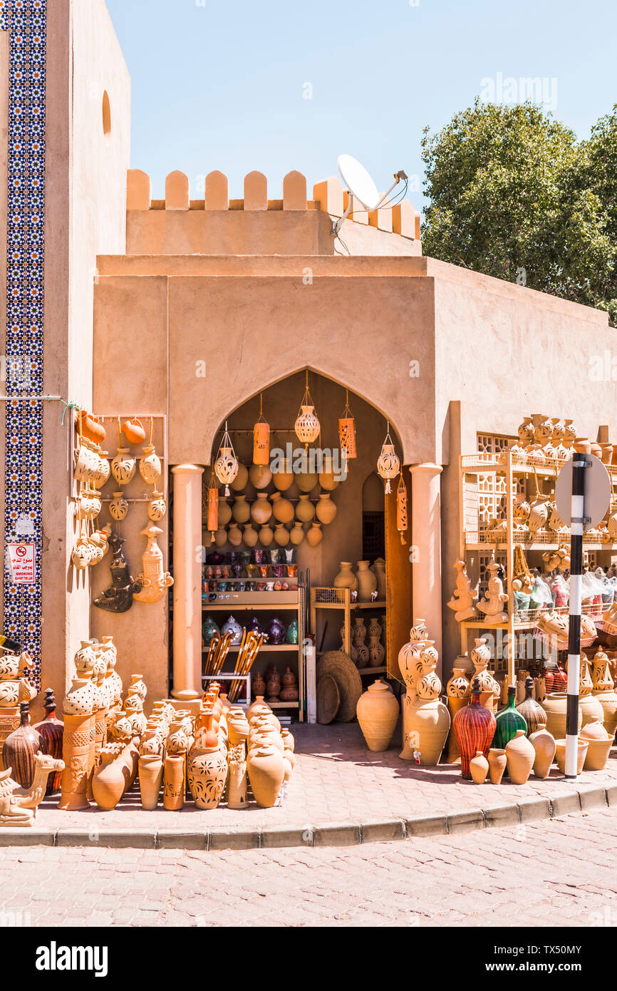 Ceramic market stall hi-res stock photography and images - Alamy