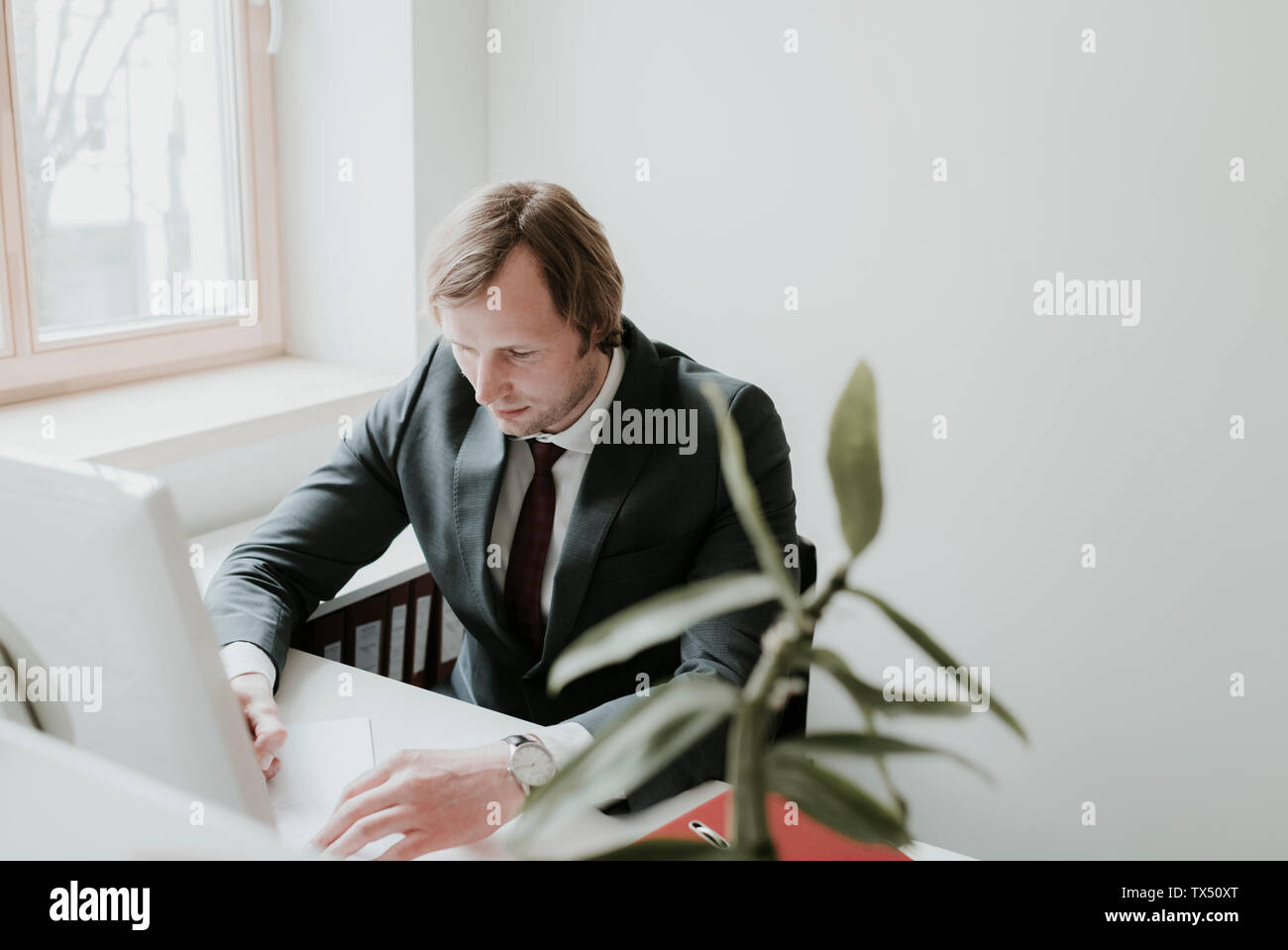 Boss office desk hi-res stock photography and images - Alamy