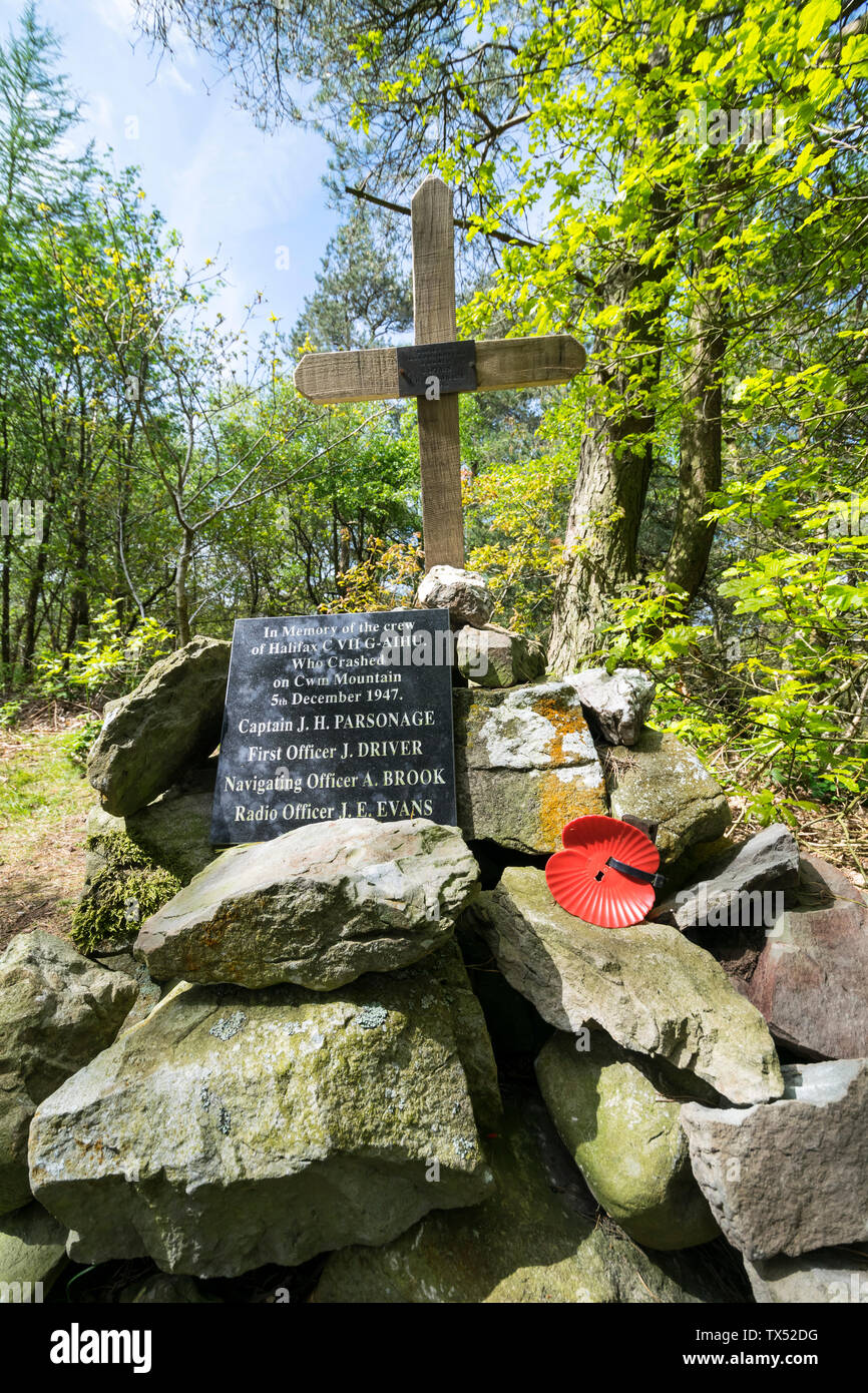 Handley page halifax hi-res stock photography and images - Alamy