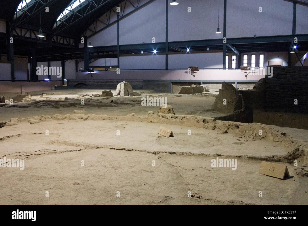 Xian banpo museum hi-res stock photography and images - Alamy