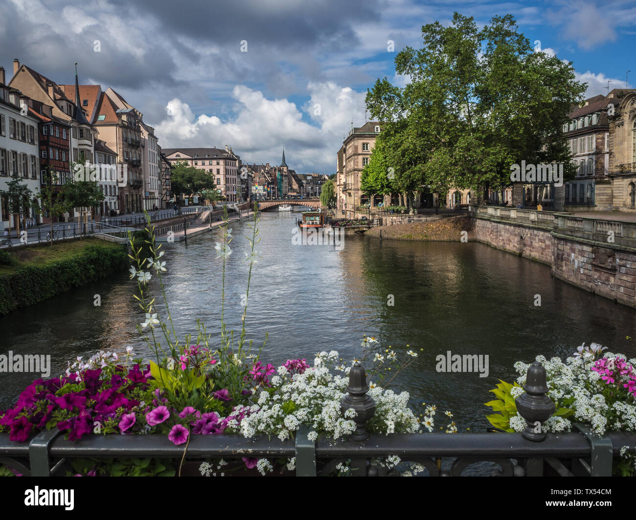 The river Ill in Strasbourg looking towards Petite France Stock Photo ...