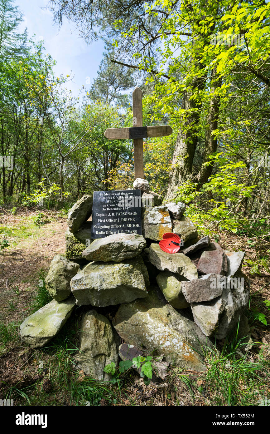 Handley page halifax hi-res stock photography and images - Alamy