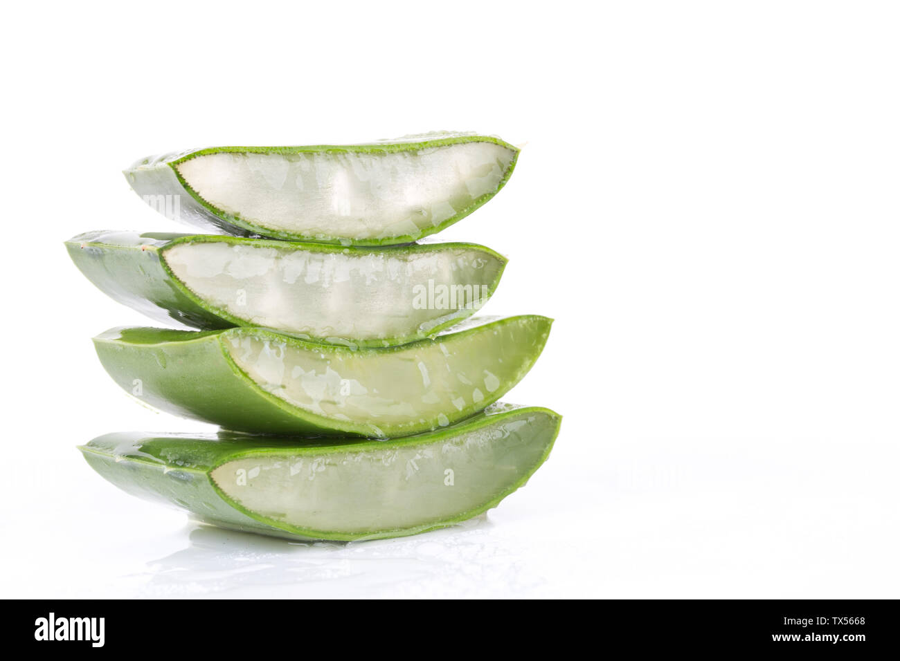 Fresh aloe vera, cut profile Stock Photo - Alamy