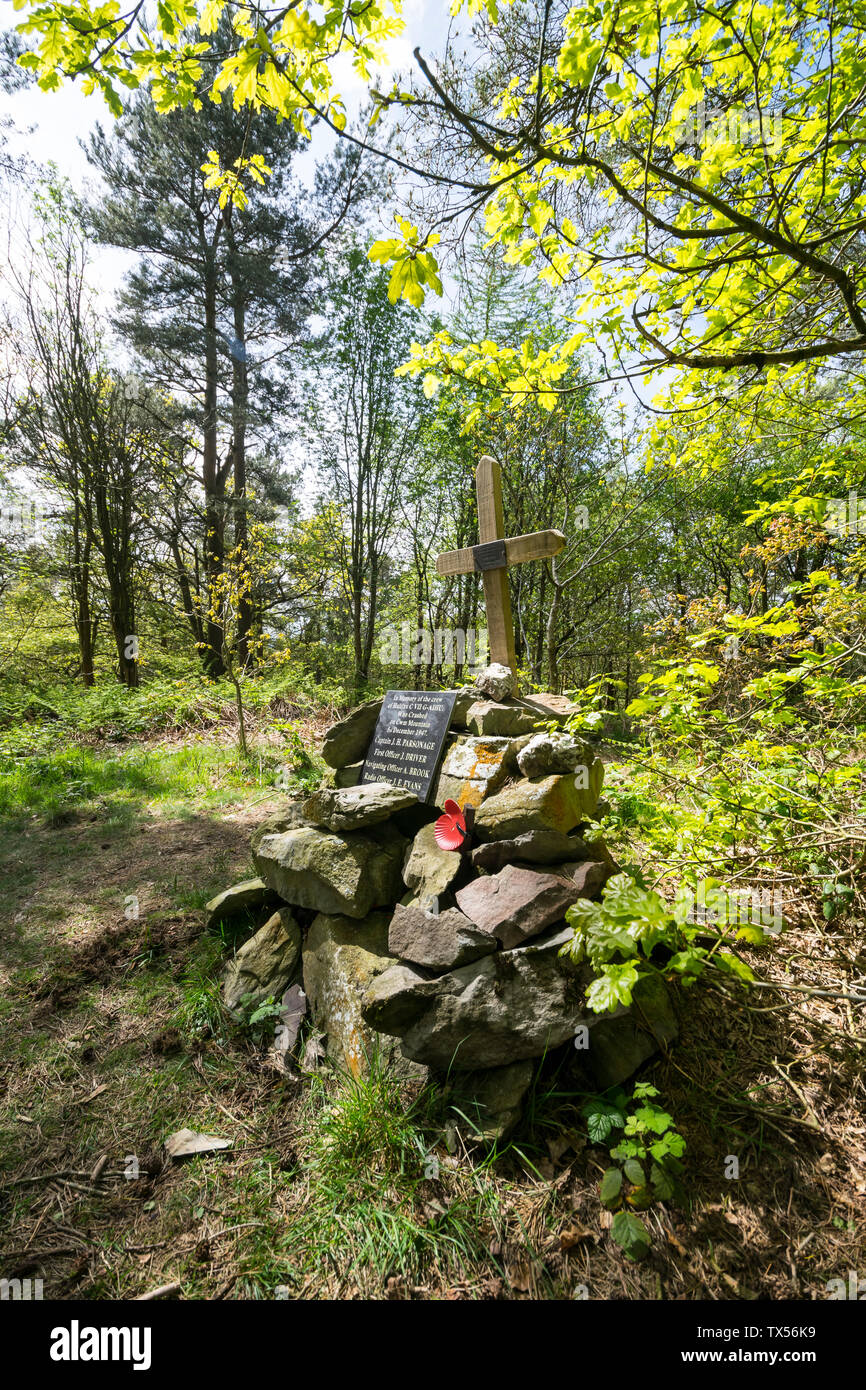 Handley page halifax hi-res stock photography and images - Alamy