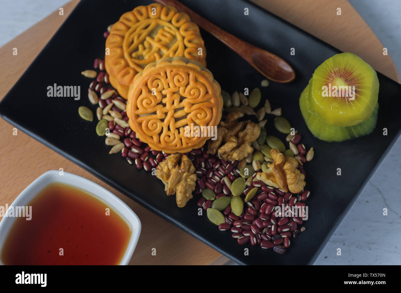Chinese pastry Mid-Autumn Festival moon cakes Stock Photo - Alamy