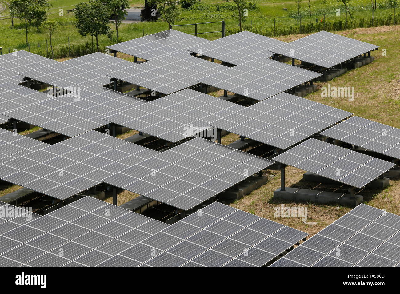 Solar plate hi-res stock photography and images - Alamy