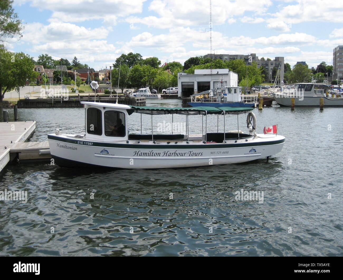 Hamiltonian boat tour hi-res stock photography and images - Alamy
