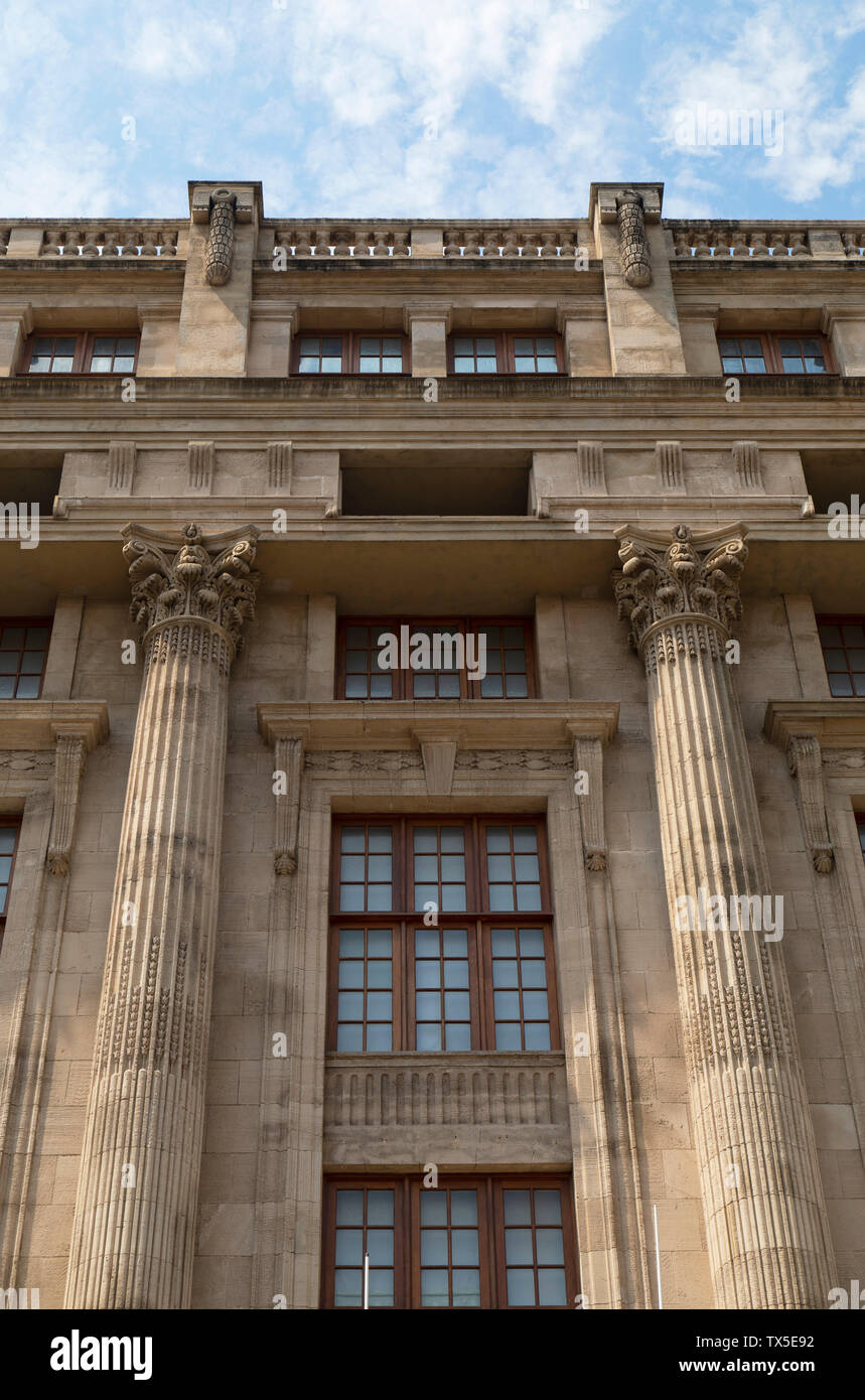 Economic history museum hi-res stock photography and images - Alamy