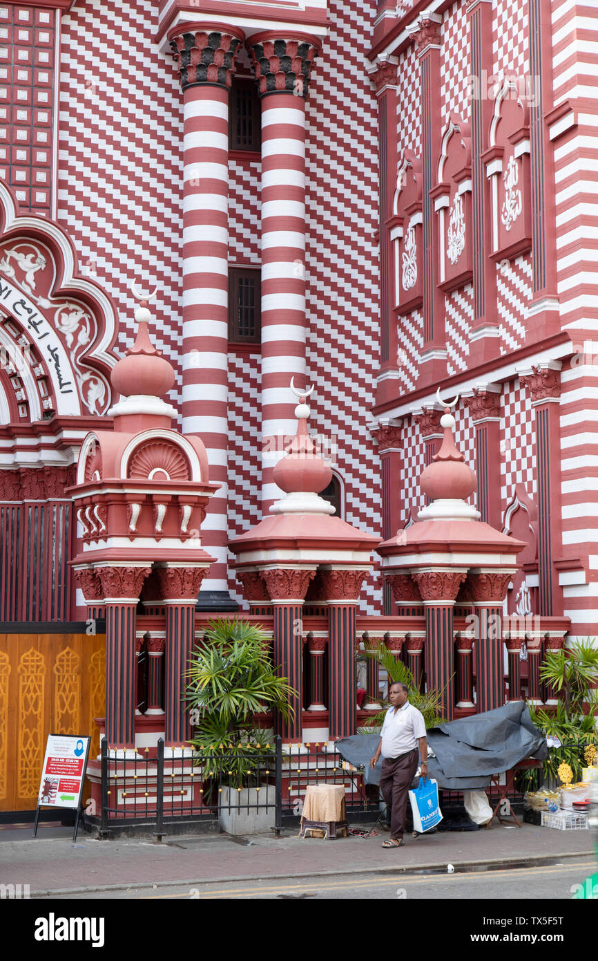 Red Masjid, Pettah, Colombo, Sri Lanka Stock Photo - Alamy