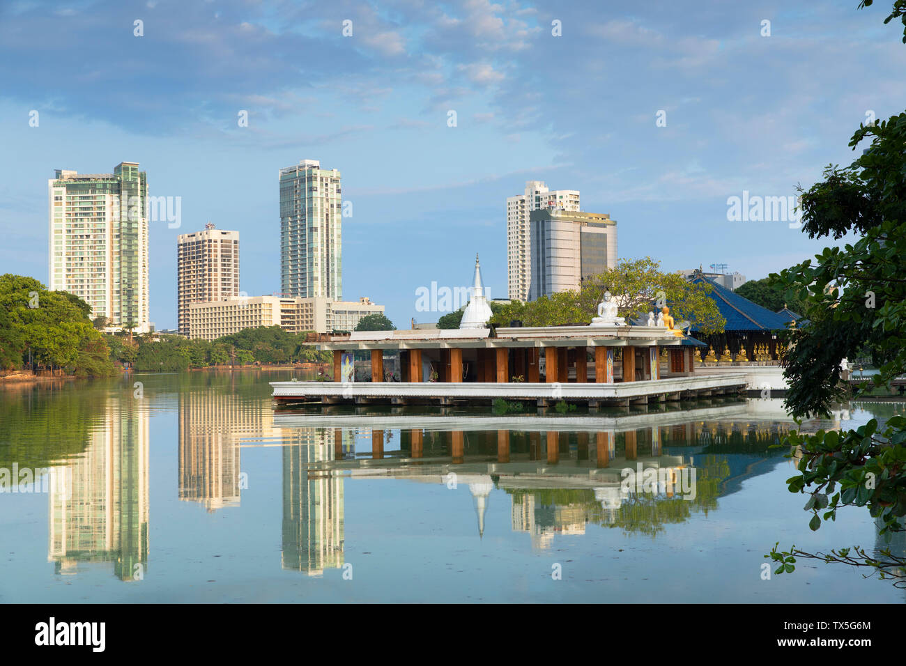 Seema Malakaya on Bere Lake, Colombo, Sri Lanka Stock Photo - Alamy