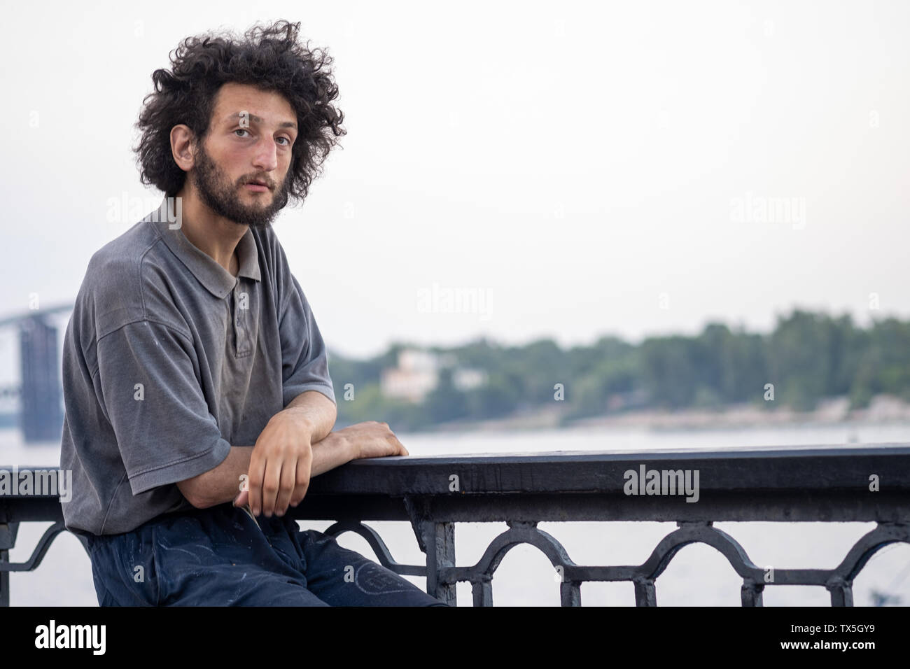 Parapet waterfront hi-res stock photography and images - Alamy