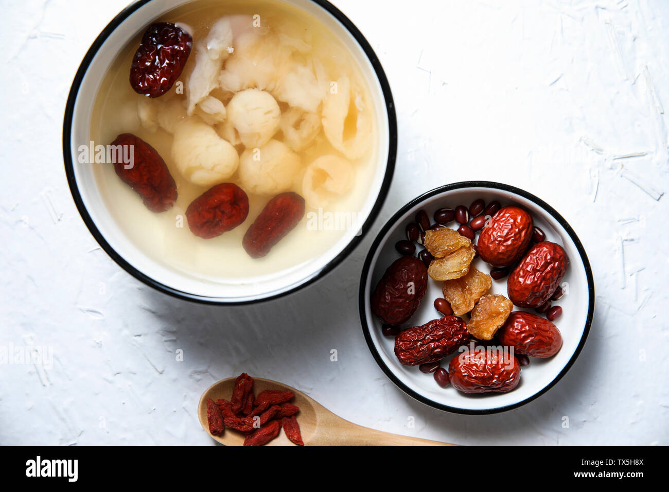 Silver ear soup hi-res stock photography and images - Alamy