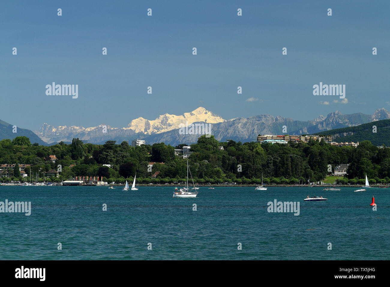 Lake geneva mont blanc hi-res stock photography and images - Alamy