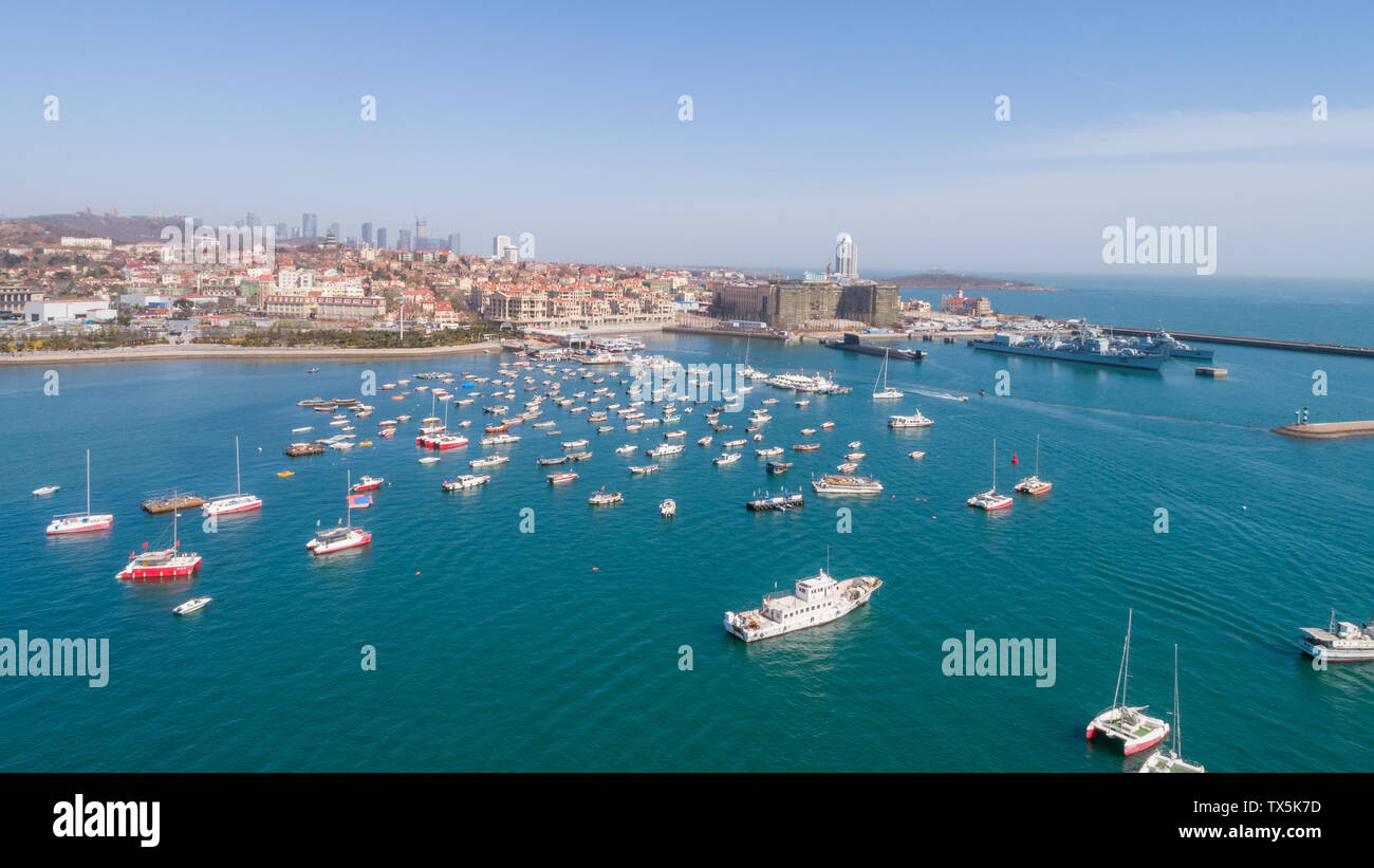 A thousand sails to go Stock Photo - Alamy