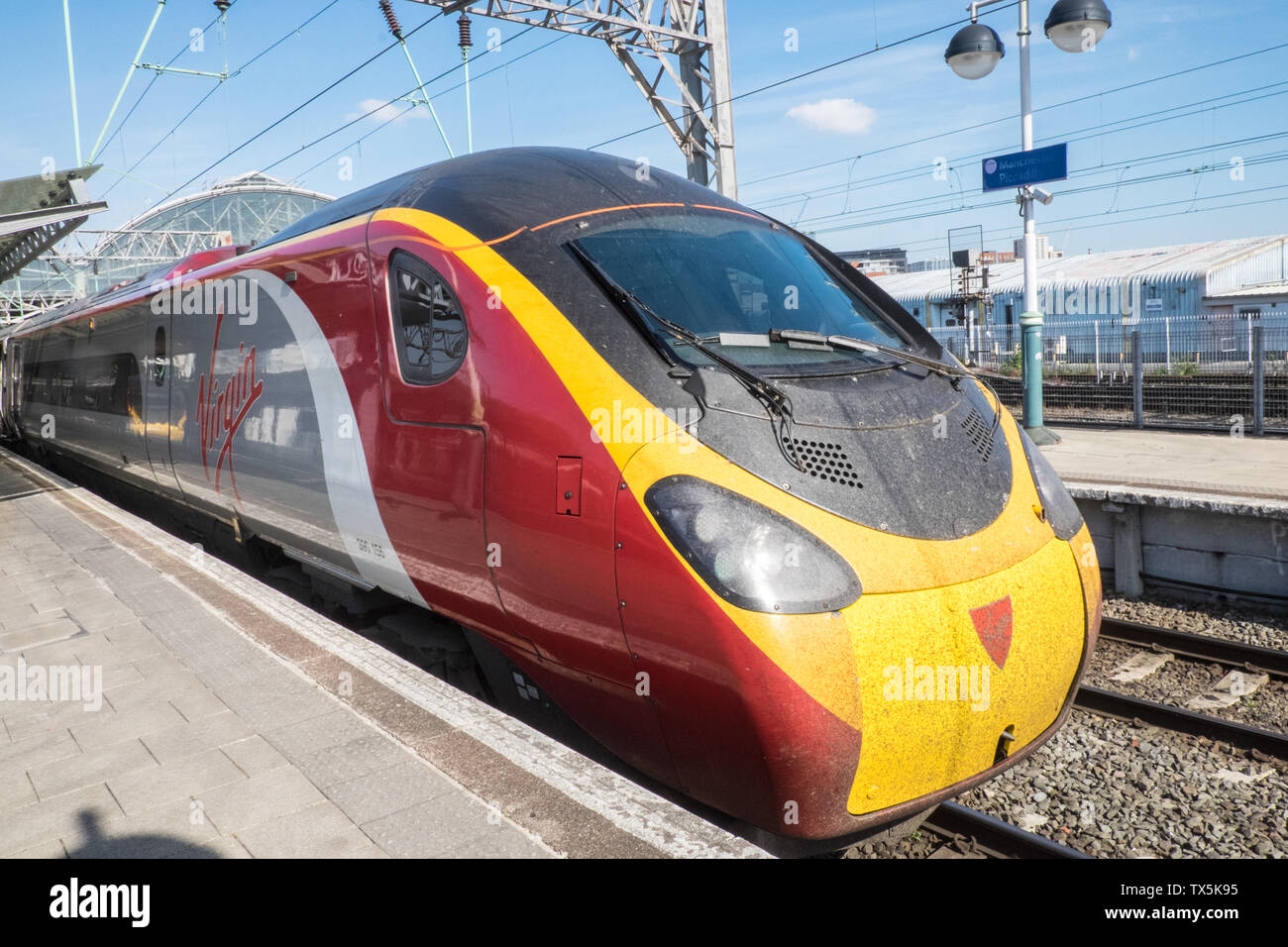 Manchester Piccadilly Station,Manchester Piccadilly,train,station ...