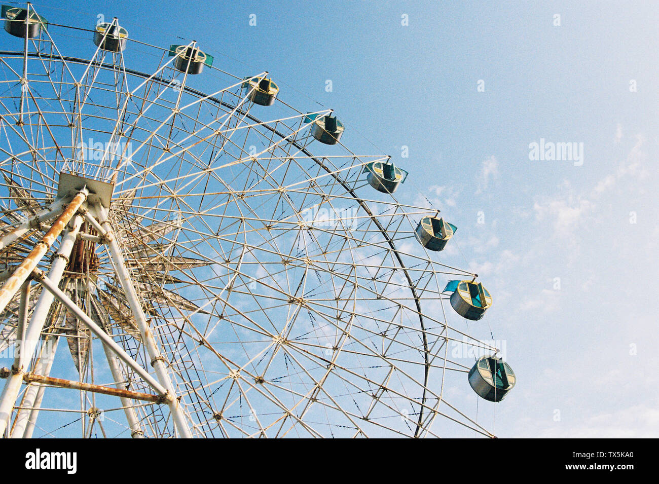 Circus spinning wheel hi-res stock photography and images - Alamy