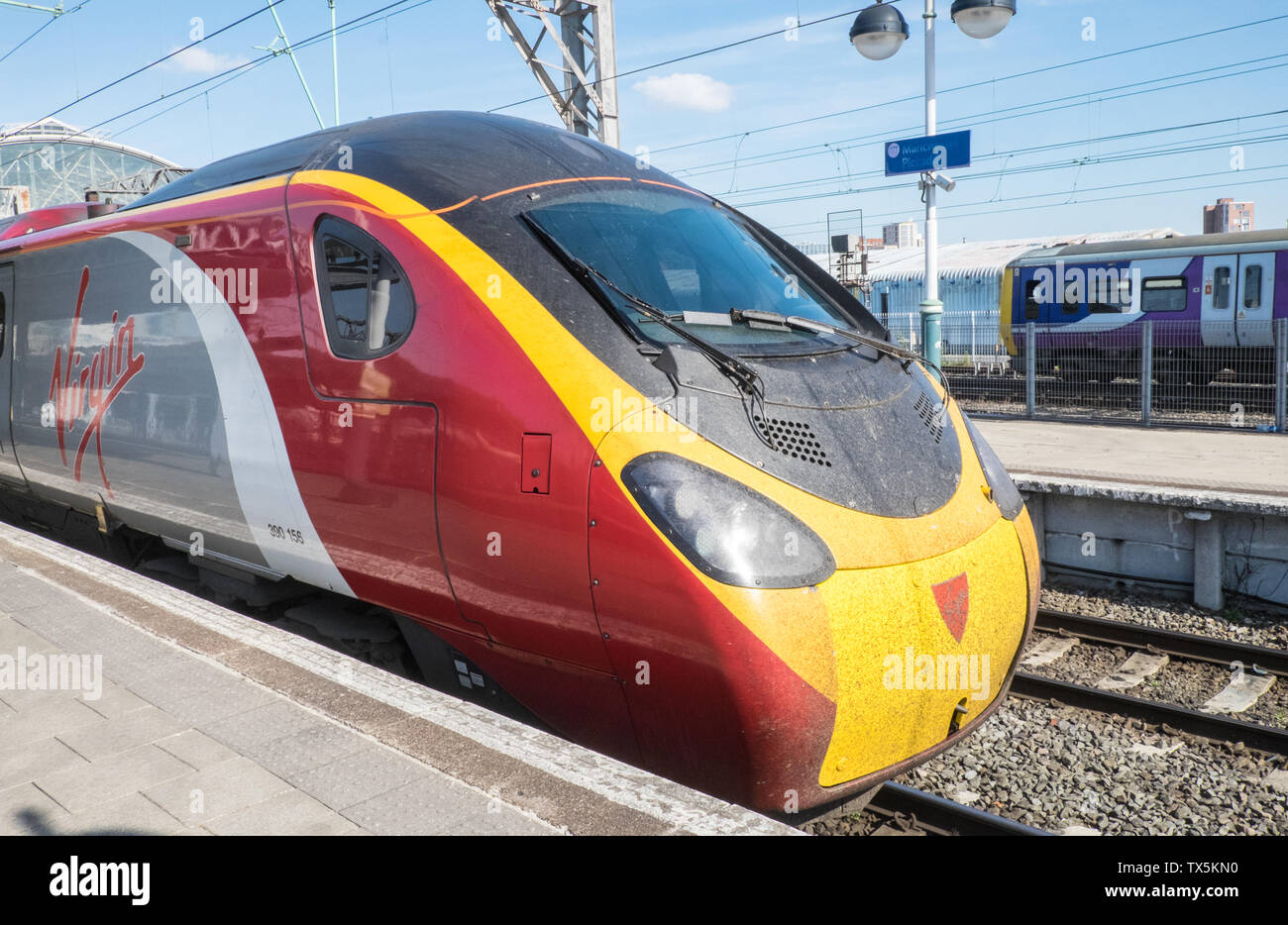 Manchester Piccadilly Station,Manchester Piccadilly,train,station ...