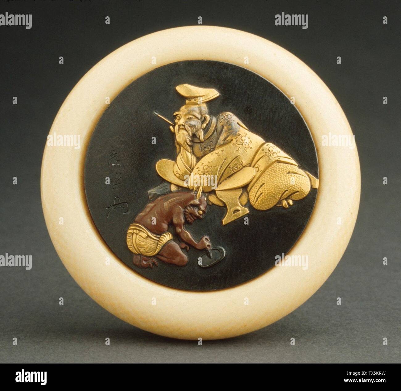 Classic costumes hi-res stock photography and images - Alamy