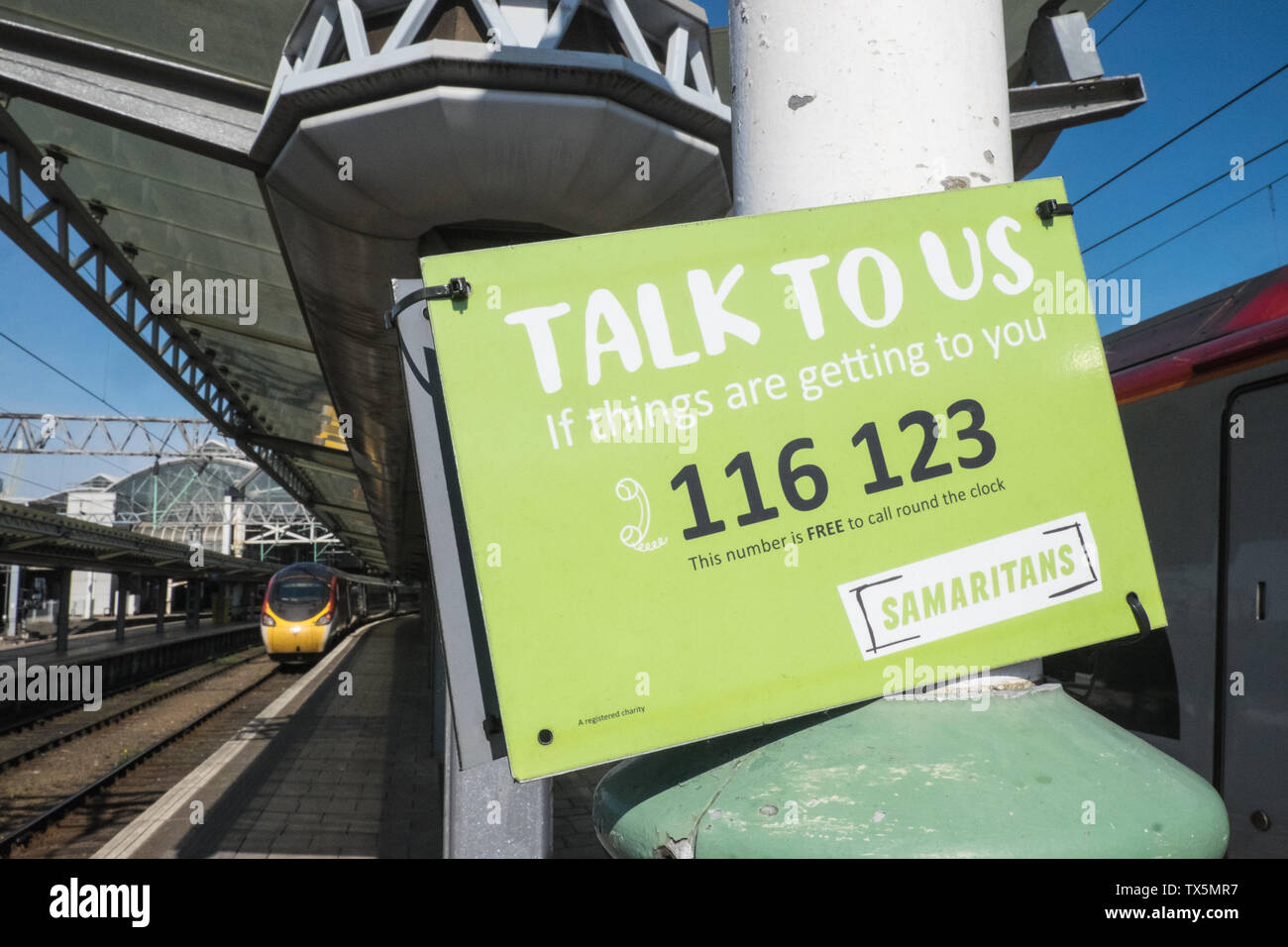Samaritans sign at railway station hi-res stock photography and images ...