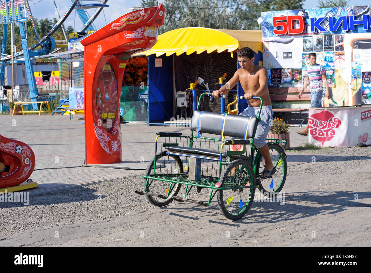 Rickshaw boy hi-res stock photography and images - Alamy